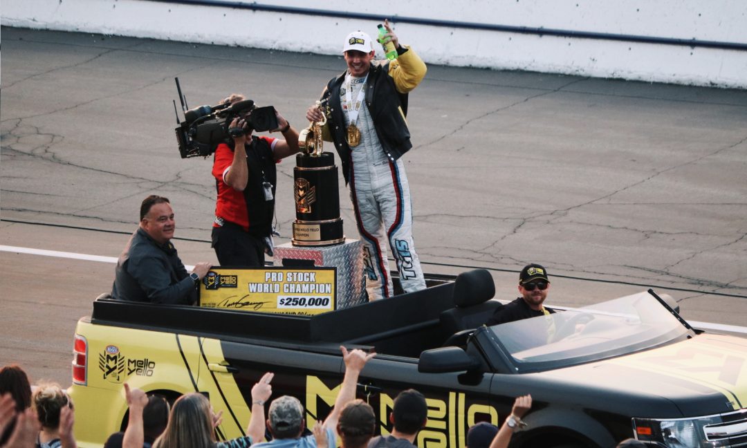 Traveldiary USA: Redondo Beach LA & NHRA Drag Race Finals Pomona